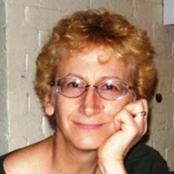 Скачать Ellen Weller - Сумасшедшая (Acoustics Version) или слушать онлайн